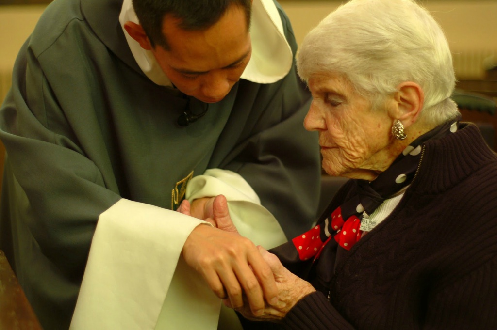 Unción de los enfermos: el sacramento que antecede a la eternidad